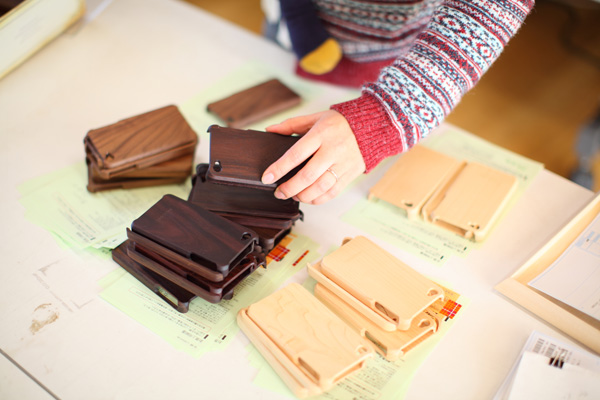 Way.5「受注の人(ひと)手間が、商品を完成させる。」 | おしゃれな木の北欧風雑貨ブランド Hacoa（ハコア）